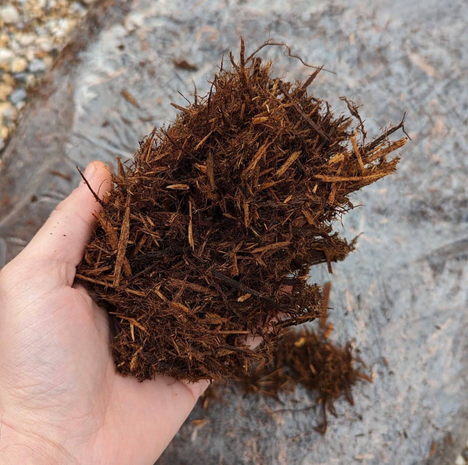 Hardwood & Pine Straw Mulch Products - Louisiana Nursery